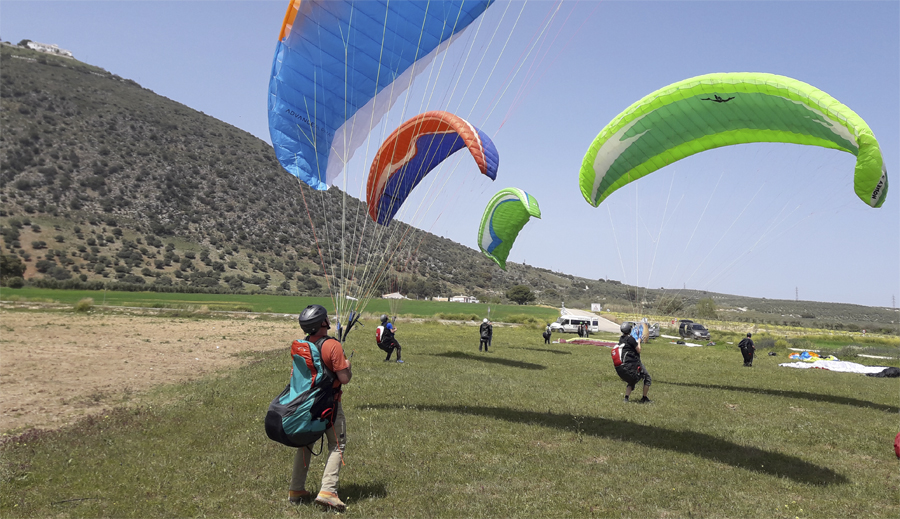 Paragliding Ground handling exercises.